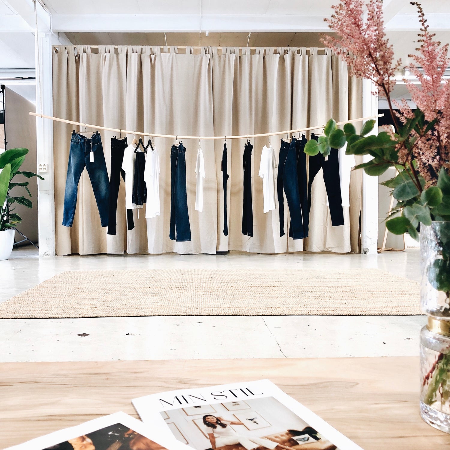 Showroom – Denim Destination